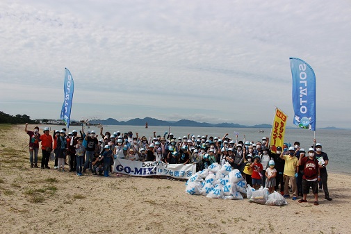 Taiyo Oil provides support for GO-MIX! beach cleaning activities hosted ...